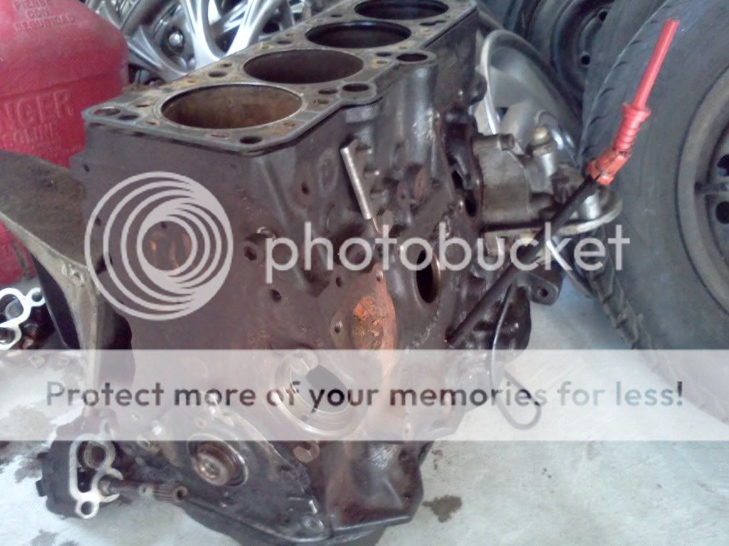 F/S F/T ABA 2.0L Block, oil pump, springs, subwoofers, speakers, etc ...