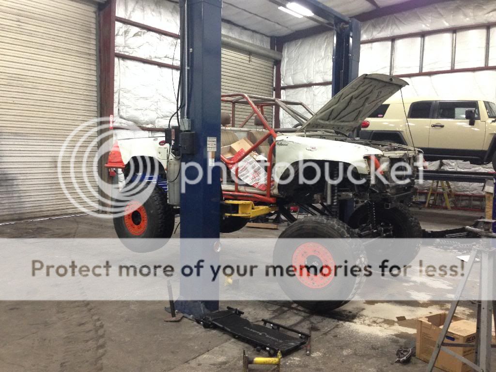 3rd gen front 4 link build | Pirate 4x4